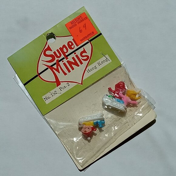 Super Minis | Office | For 10 Vintage Super Minis Children On Sleds ...